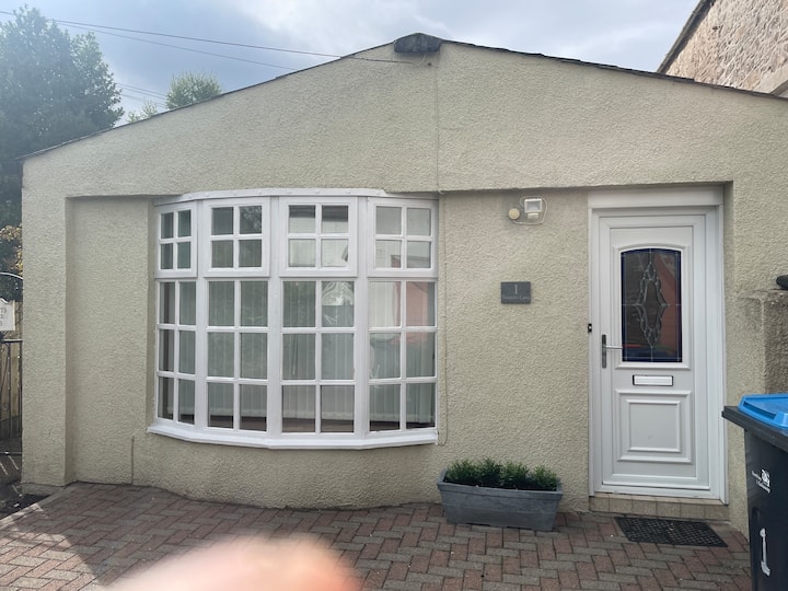 Delightful Quaint Cottage - Kirkcudbright