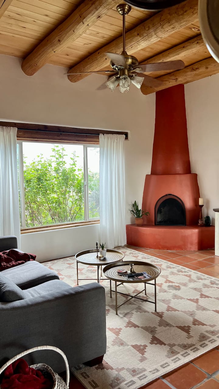 3bd, 2bth Pet Friendly Mtnview Adobe In El Prado - Taos, NM
