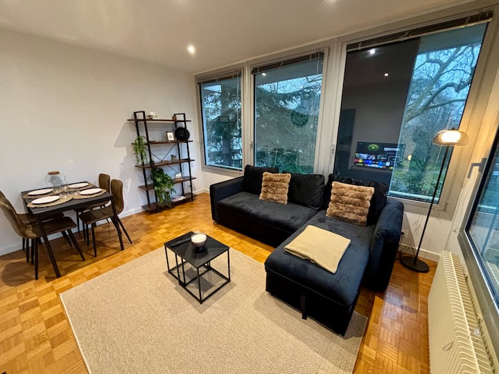 Le Jardin Des Plantes - Parking - Angers