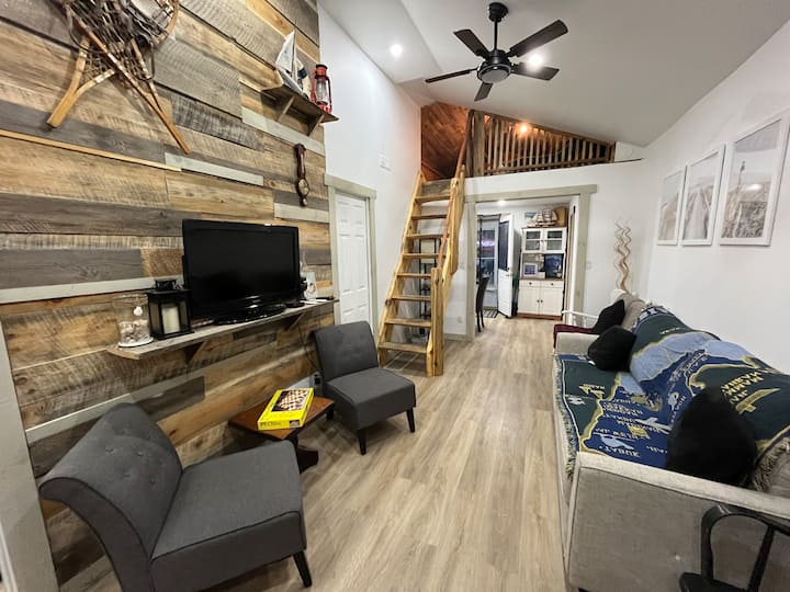 Wasaga Beach House Getaway - Wasaga Beach