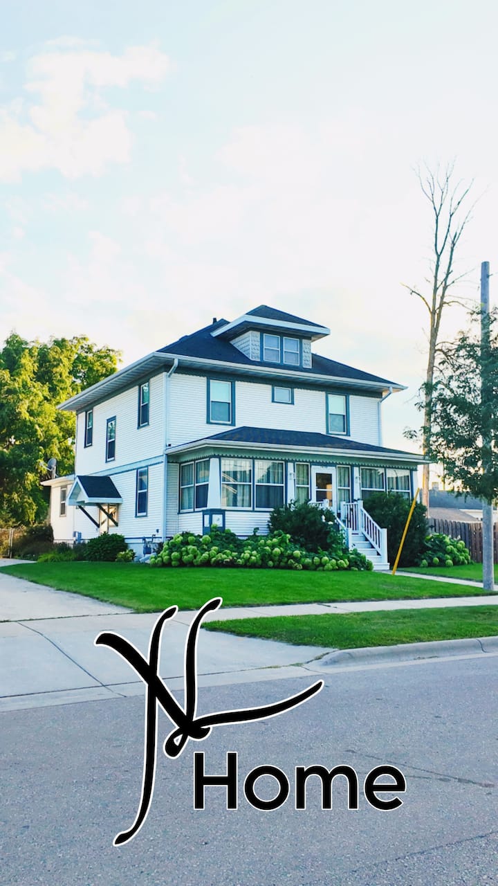 Echo And Edge
4 Br, 2 Ba, 2,200+sq, Ev Charger - Green Bay, WI