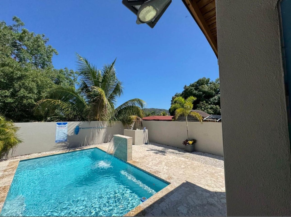 Villa moderne avec piscine et barbecue à Cabo Rojo - Airbnb