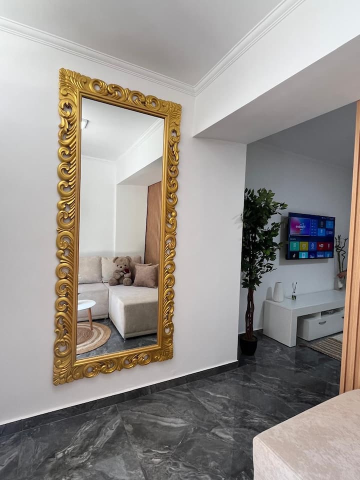 Golden House Berat - Berat