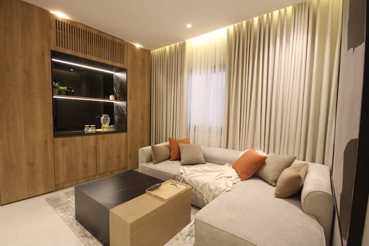 غرفة وصالة مقابل الياسمين مول - Jeddah King Abdulaziz Airport (JED)