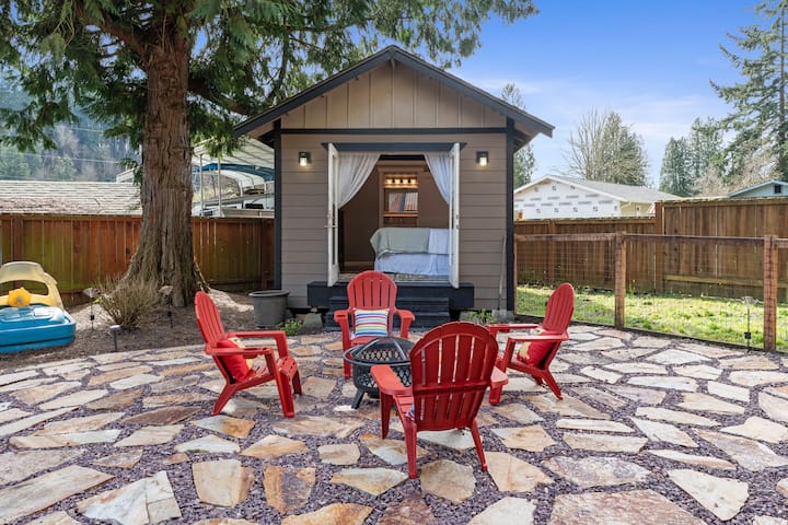 Cozy Bungalow W/ Lake Access | Near Mt. Rainier - Ohop Lake, WA