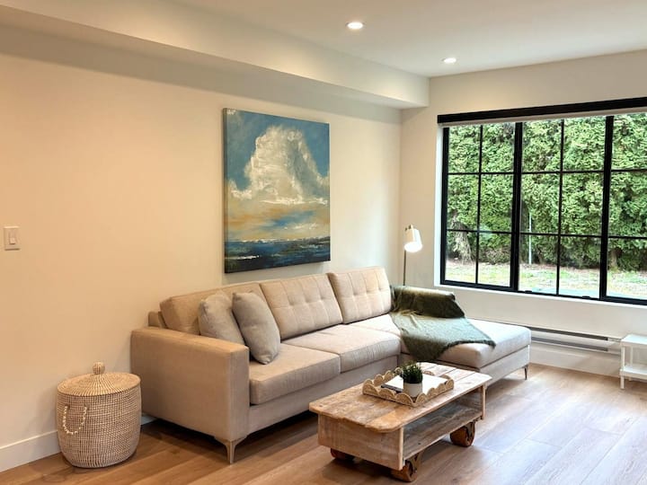 Redwood Retreat - South Surrey - Langley
