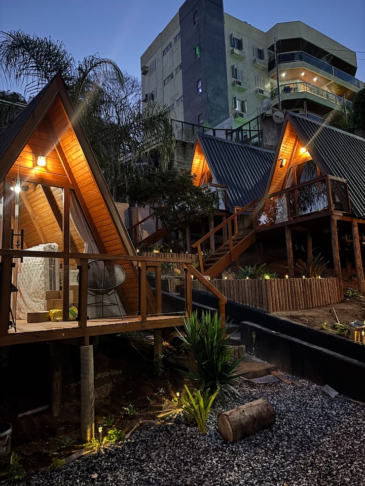 Chalé Aconchegante, Bem No Centro Da Cidade. - Governador Valadares