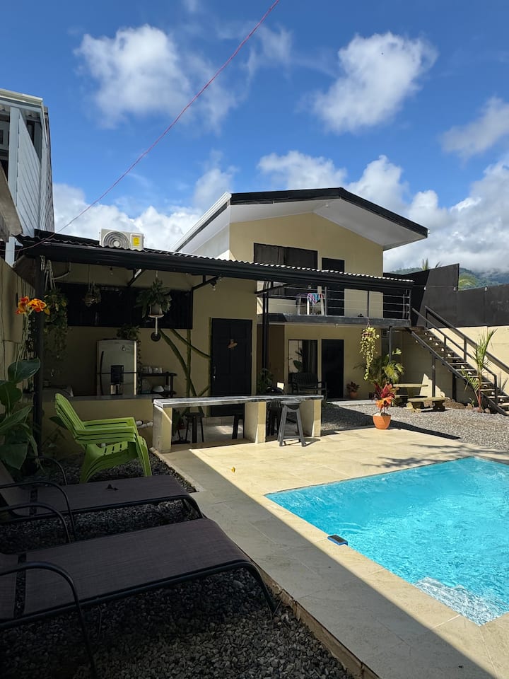 Pelikano Uvita - Costa Rica