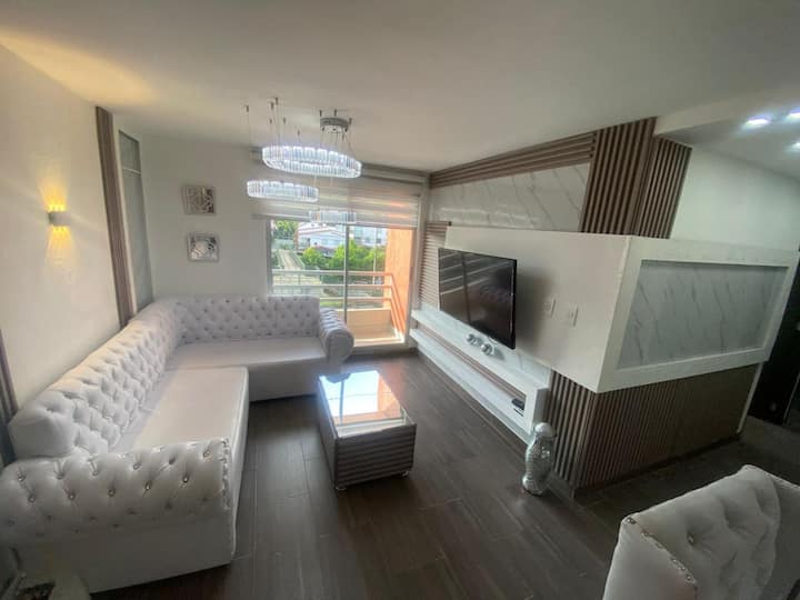 Lujoso Apartamento En El Corazón De Pereira - Pereira