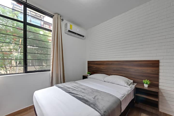 Depa Amplio - Centro De Monterrey - Cc0219 - Monterrey