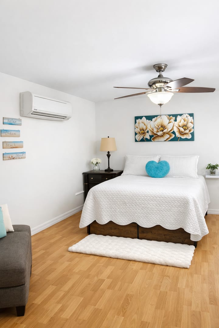 Cozy Retreat- Private Patio Near Weeki Wachee. - Spring Hill, FL