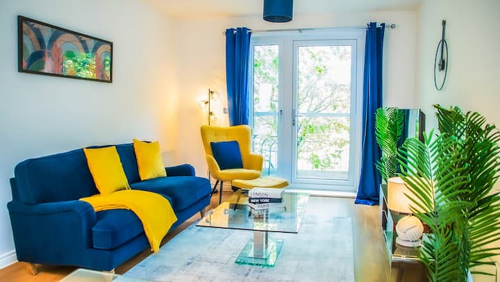 City Centre 2br • Balcony •Free Parking •2 Toilet - Milton Keynes