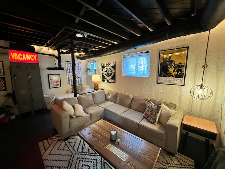 Cozy Basement Apartment - Minutes From Downtown! - Florence, AL