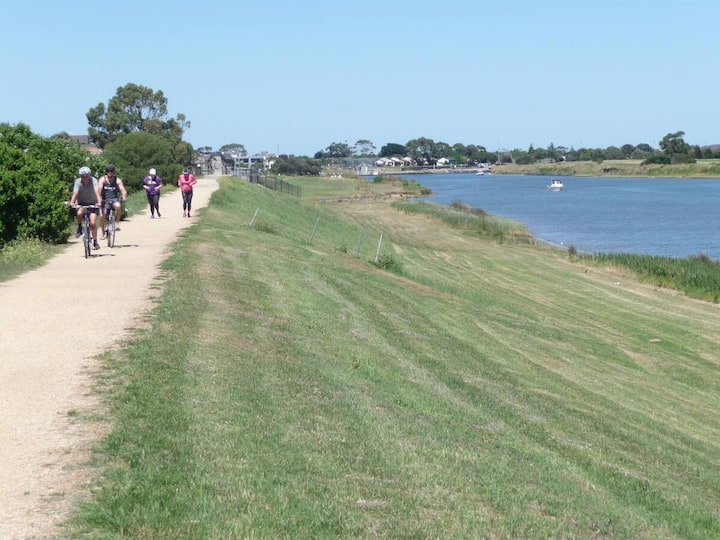 Apartment In Brilliant Location! - Mordialloc