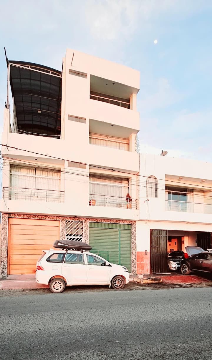 Casa Con Vista Al Mar De 4 Hab. Con Baño Privado - Ilo