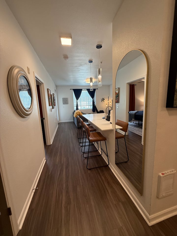 Charming Apt In Renton Landing - Shops, I405, Gym - 倫頓