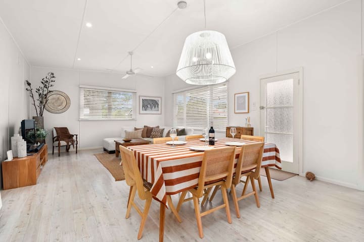 Whitewash Cottage By Experience Jervis Bay - Huskisson