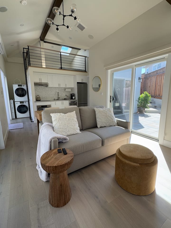 Modern, Cozy 1-bedroom Retreat - Burlingame, CA