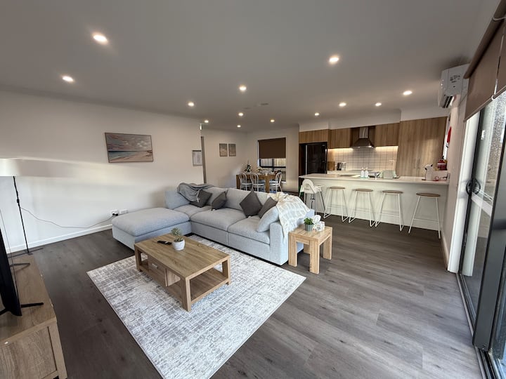 Play, Stay & Unwind – Ballarat Family Home - Ballarat