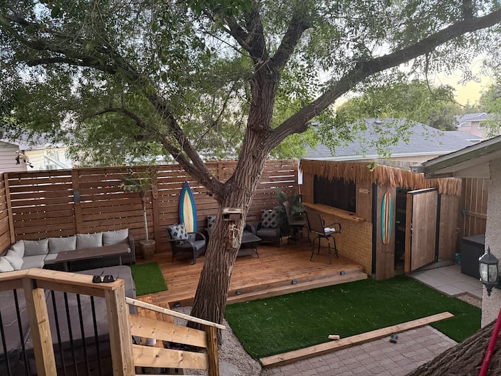 Bachelor/bachelorette Unit In Regina’s West End - Regina