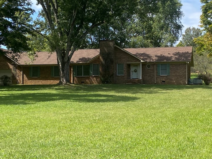 Raus Hill Estate - Lynchburg, TN