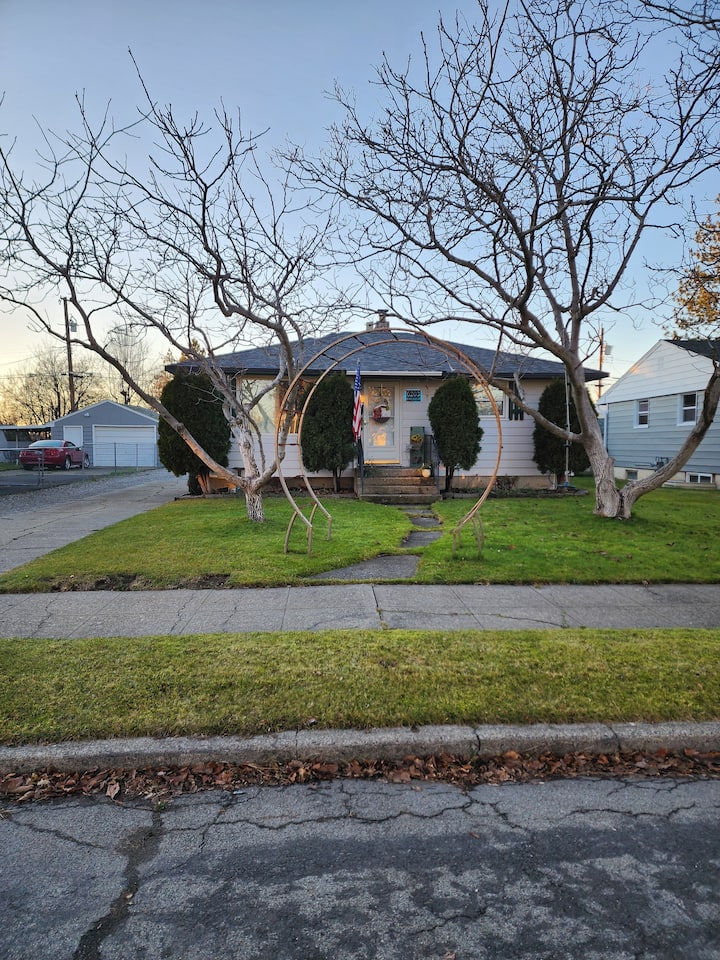 4 Bedroom Family House With Ac - Spokane, WA