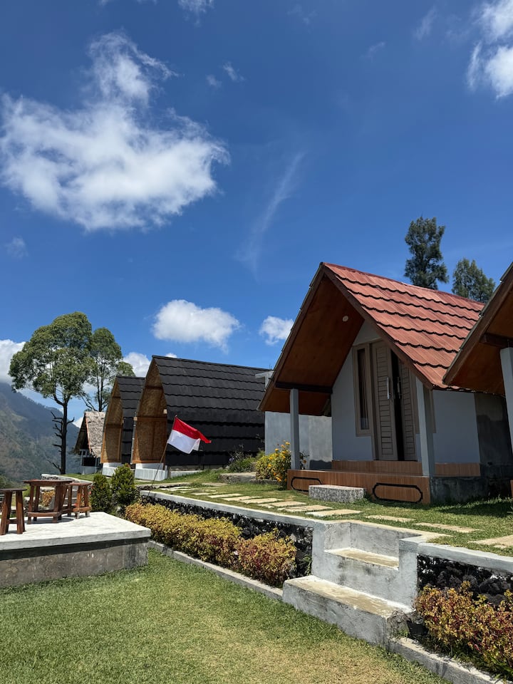 This Is A Barn In Alengkong In Bali Which Has View - Kintamani