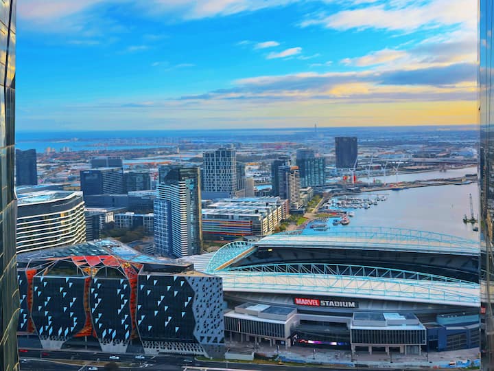 Wsp Sky Retreat | Modern 1.5br High-rise + Pool - Melbourne