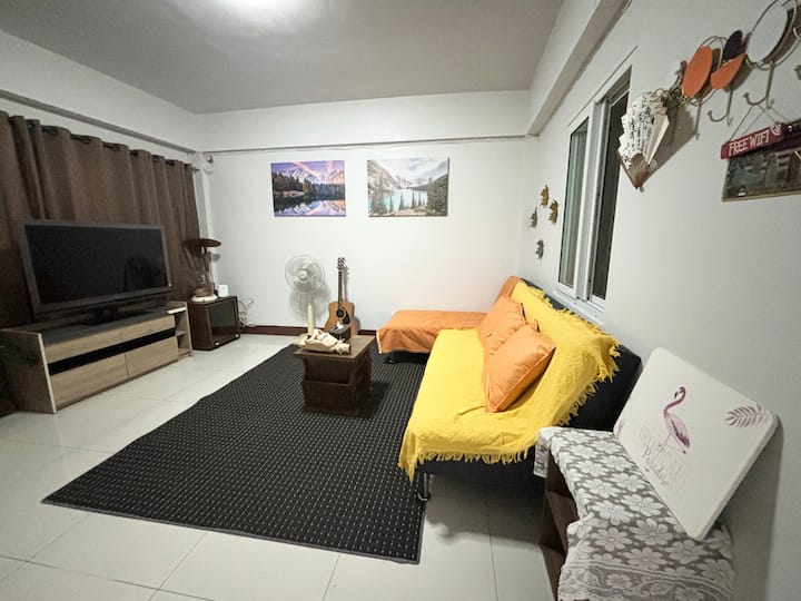 温暖的客栈,靠近古城 宁曼路 徒步可以到达。1️⃣号房间 - Chiang Mai