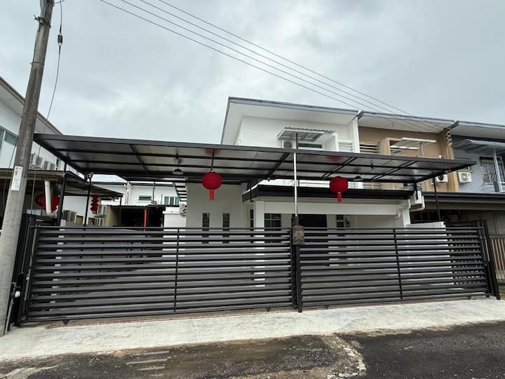 Sibu Permai Family Roost - Sibu
