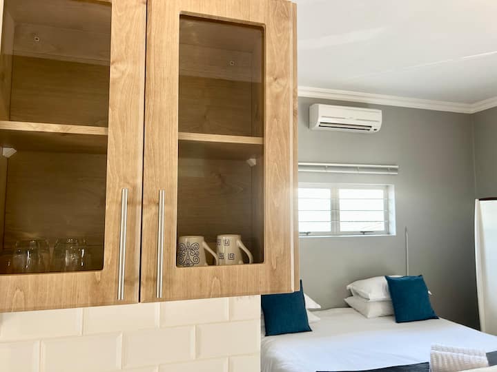 14 On Tara - Umhlanga