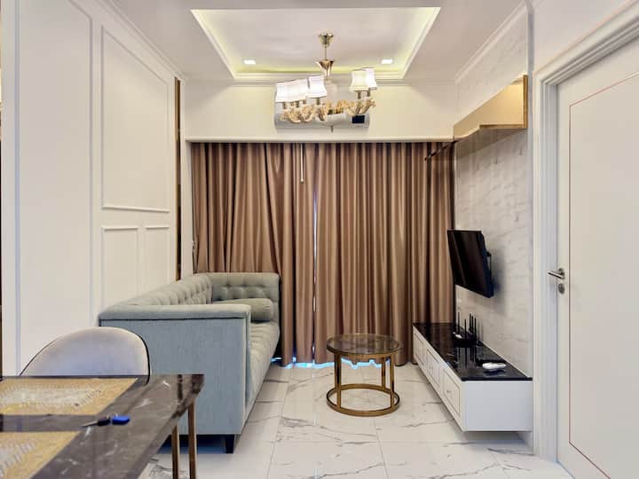 Empire Tower Pattaya Modern Stay Near Beach - Pattaya City