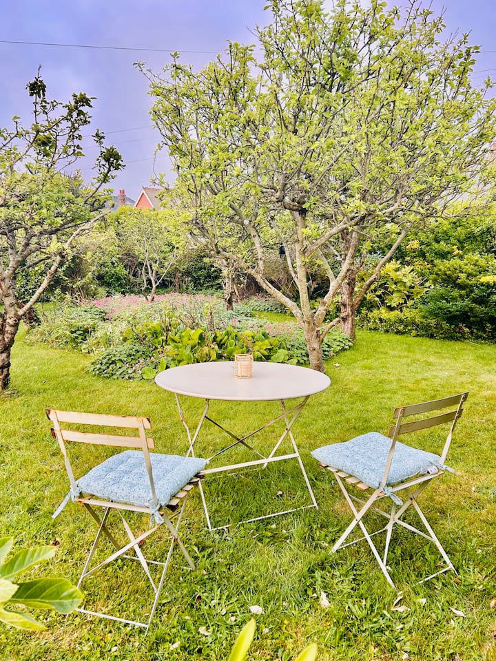 Westhaven - A Cosy Coastal Retreat In Porthcawl - Porthcawl