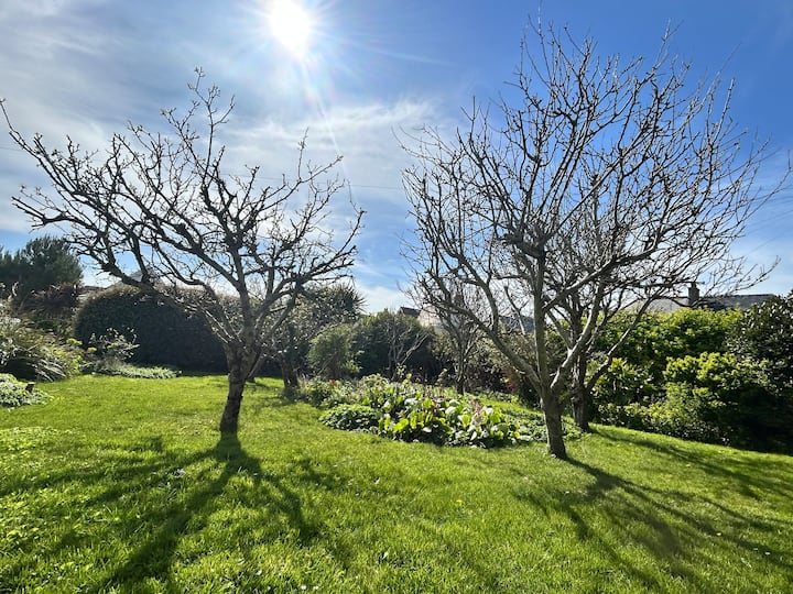 Westhaven - A Cosy Coastal Retreat In Porthcawl - Porthcawl