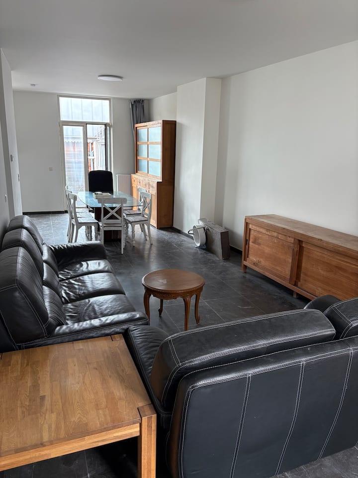 Apartment Center Mechelen, At The Station - 메헬렌