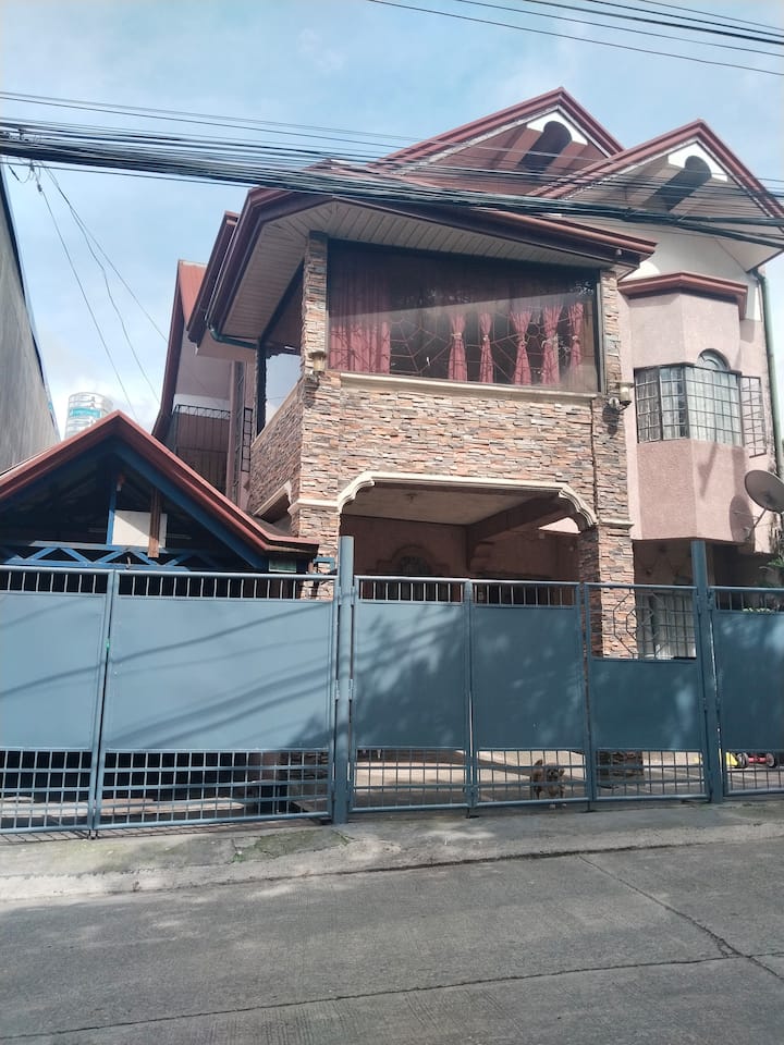 Gisagis Homestay - Baguio