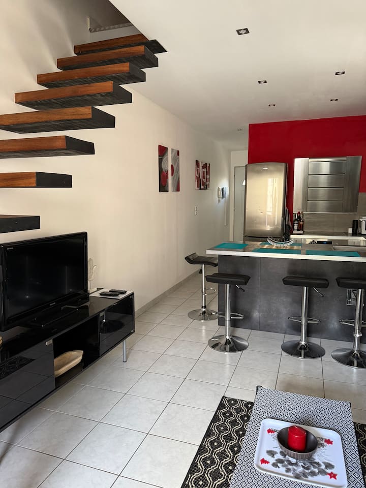 Charmant Duplex à Ajaccio Avec Balcon Et Parking - Ajaccio