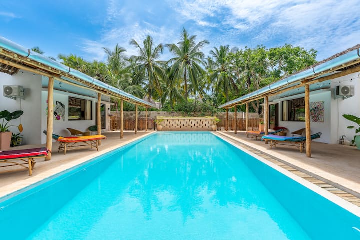 Serene Coastal Retreat W/ Pool, Bar & Restaurant - Diani Beach