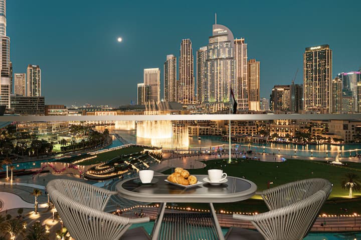 Front-row Luxury 2br | Burj & Fountain Views - Dubai