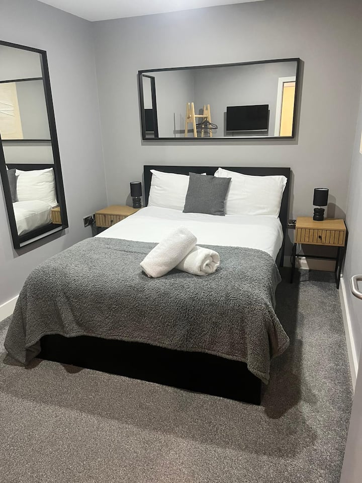 Historic Vibes Sleeps 8 Walk To Shops & Museums - Liverpool