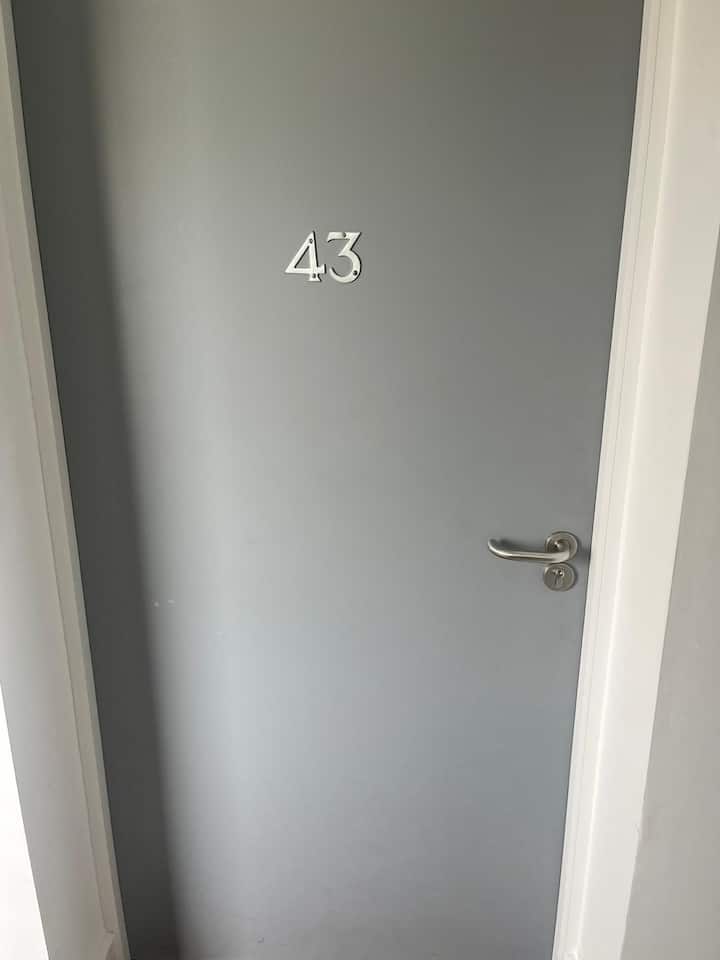Stylish Stay Near Museum & Albert Dock Sleeps 8 - Liverpool
