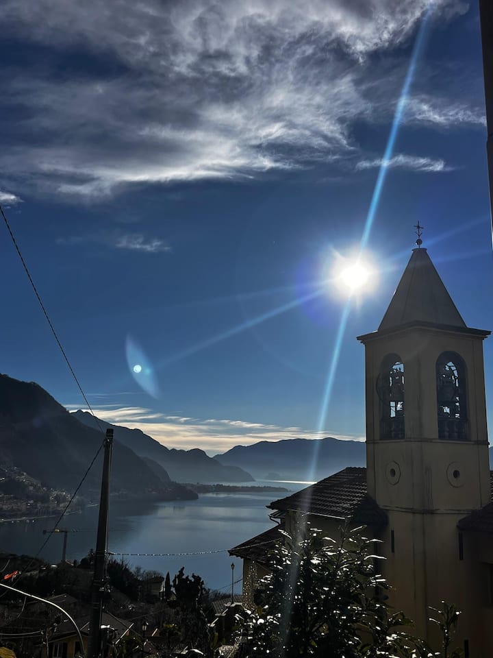 Little Lake Escape - Colico