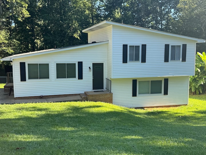 Swamp Rabbit Hideaway - Travelers Rest, SC