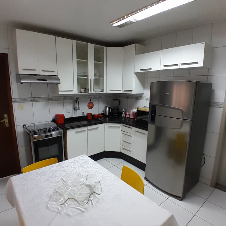 Segundo Andar Cercado Por Natureza. Maravilhoso. - Volta Redonda