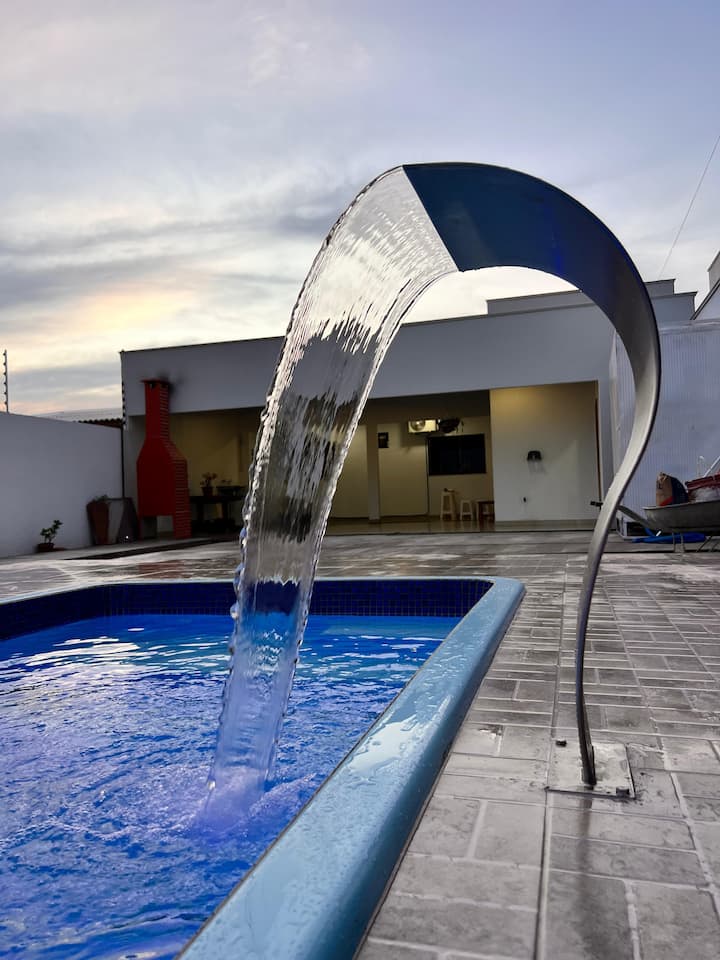Casa Com Piscina Segura Para Estadia Em Sinop. - Sinop