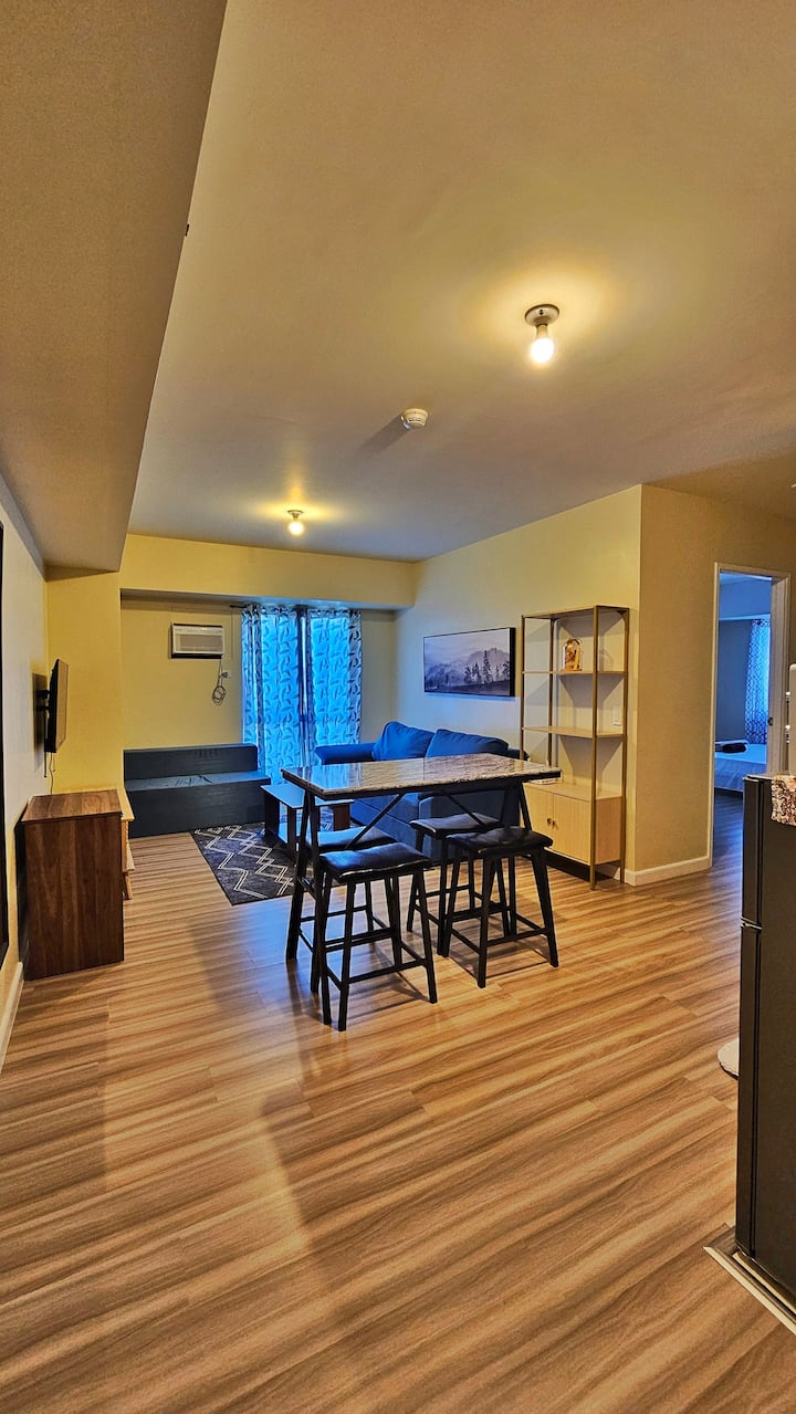 2 Bedrooms Spacious Condo Unit - Cebu City