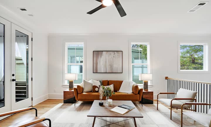 Luxurious Condo Near Harvard, T With Free Parking - Burlington, MA