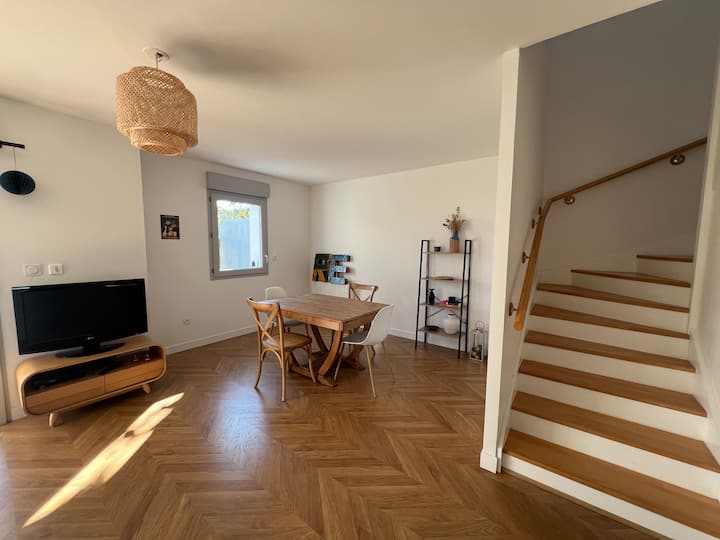 Jolie Petite Maison Avec Jardin - Puilboreau