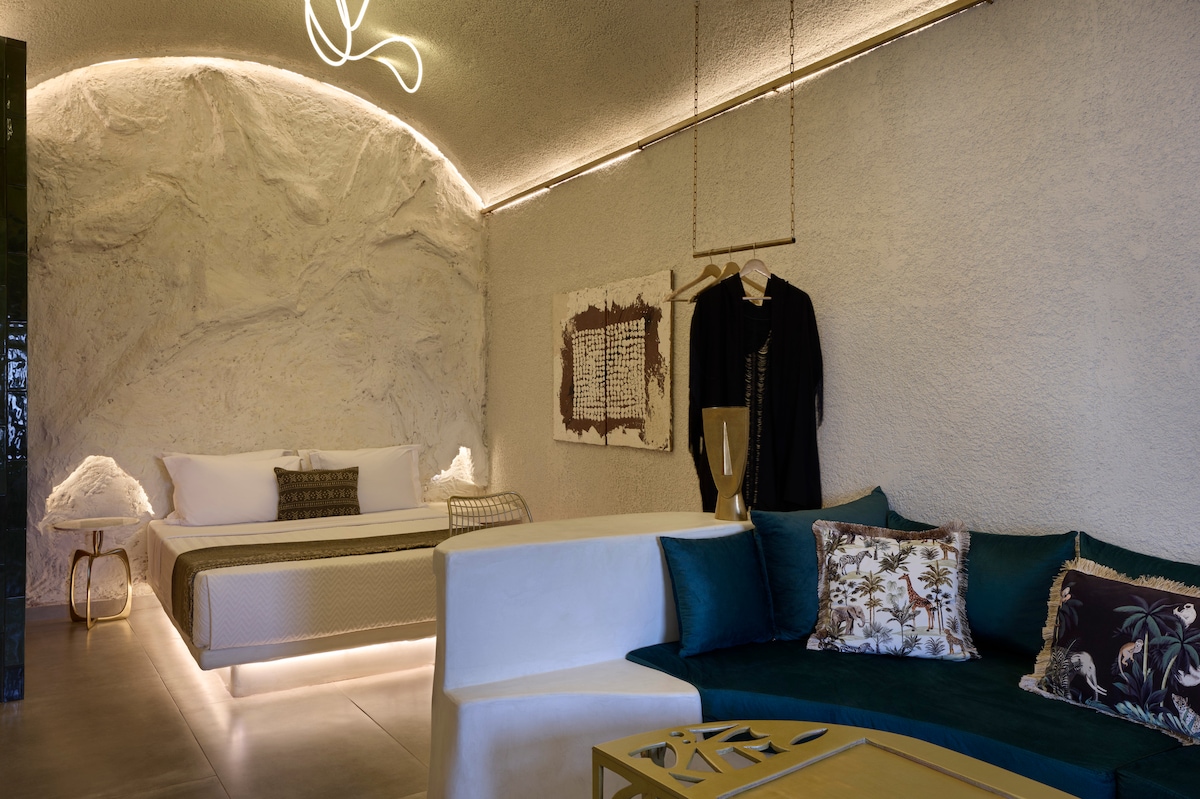 2 Cycladic Double Bedrooms - Apartments for Rent in Fira, Greece - Airbnb