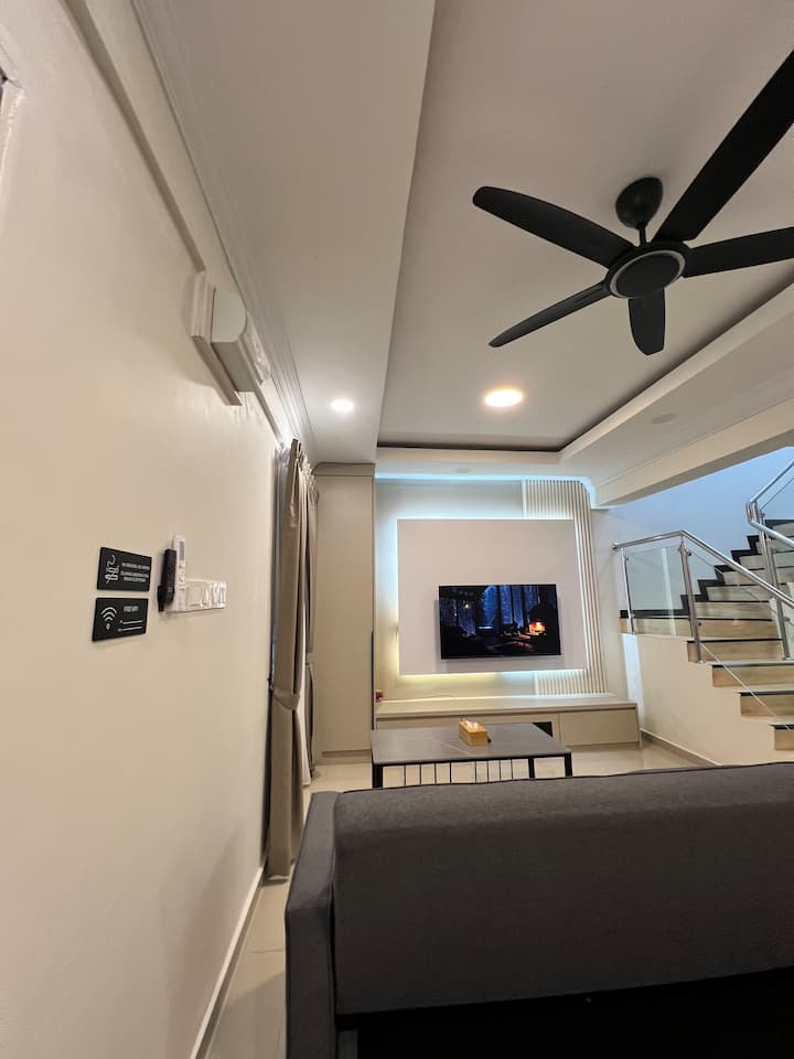 Aa Residences | Luxury Modern Family Home In Tawau - Tawau
